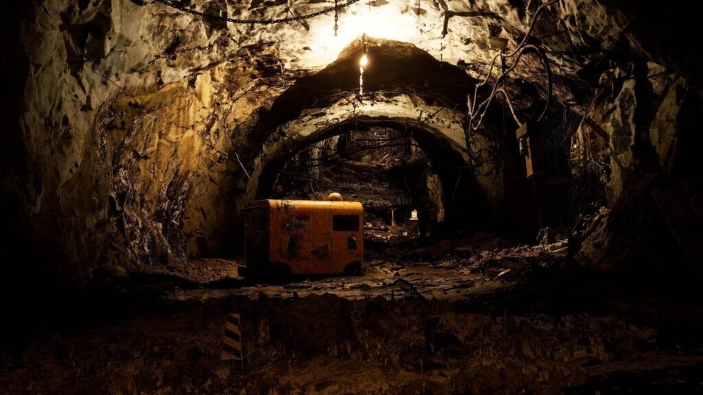 Cave Mine - Yos3D